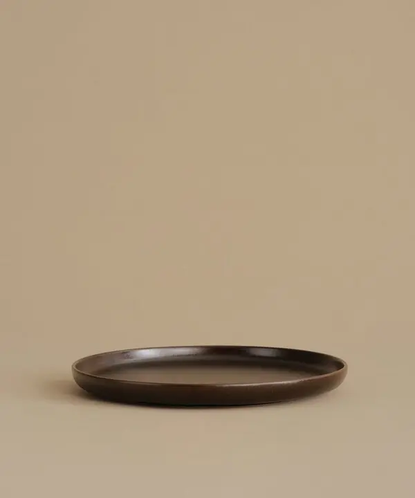 Jenni Kayne Pacific Dinner Plate - Chocolate