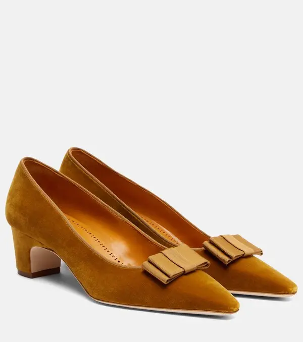 Manolo Blahnik Reador 50 Velvet Pumps - Brown