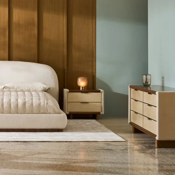 CARACOLE Botero Dresser