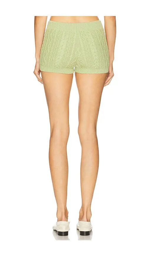 SEVEN WONDERS Abriella Hot Short