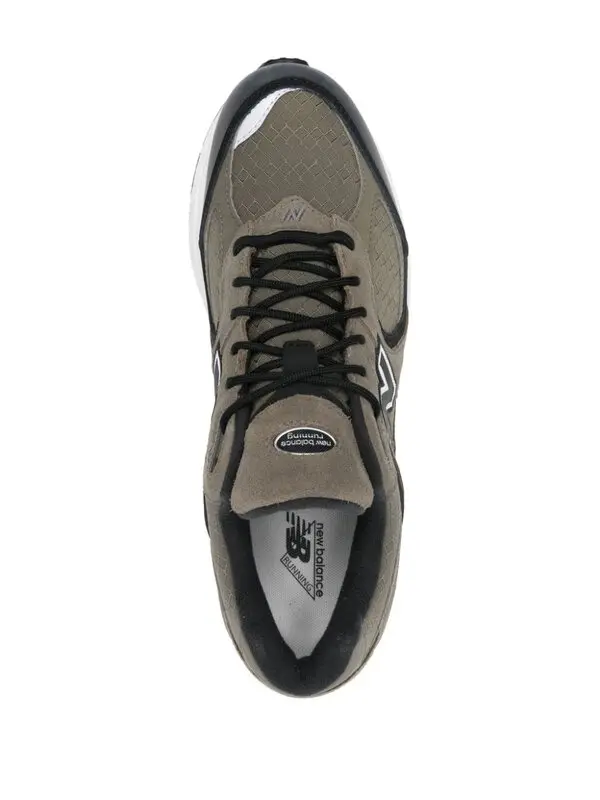 NEW BALANCE M2002 Sneakers - Green