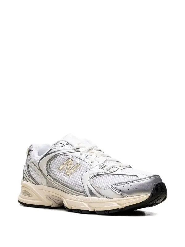 NEW BALANCE 530 Sneakers