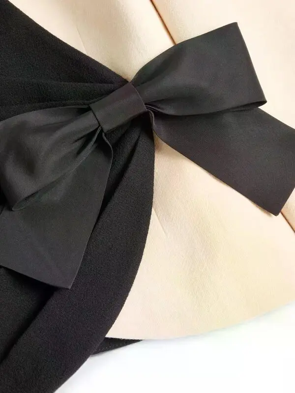 Valentino Garavani Bow-embellishment Blazer - Black