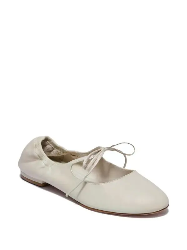 Bernardo 1946 Tie-fastening Ballerinas - White