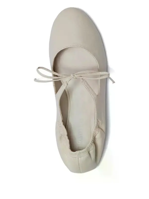 Bernardo 1946 Tie-fastening Ballerinas - White