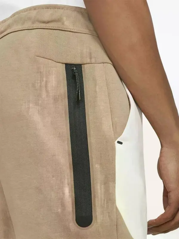 Nike Tech Fleece Joggers - Brown
