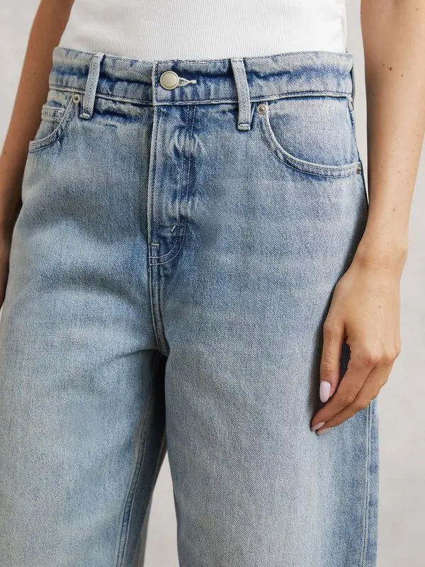 Good American Relaxed Barrel Jeans