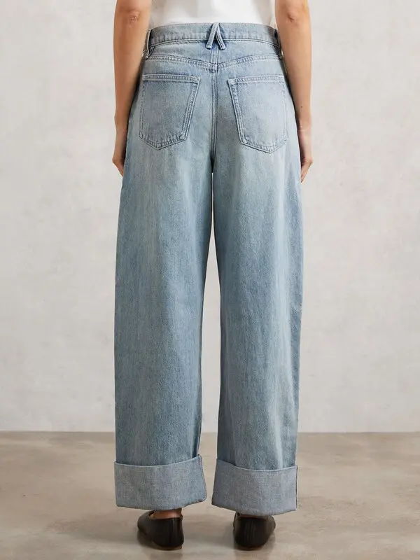 Good American Relaxed Barrel Jeans
