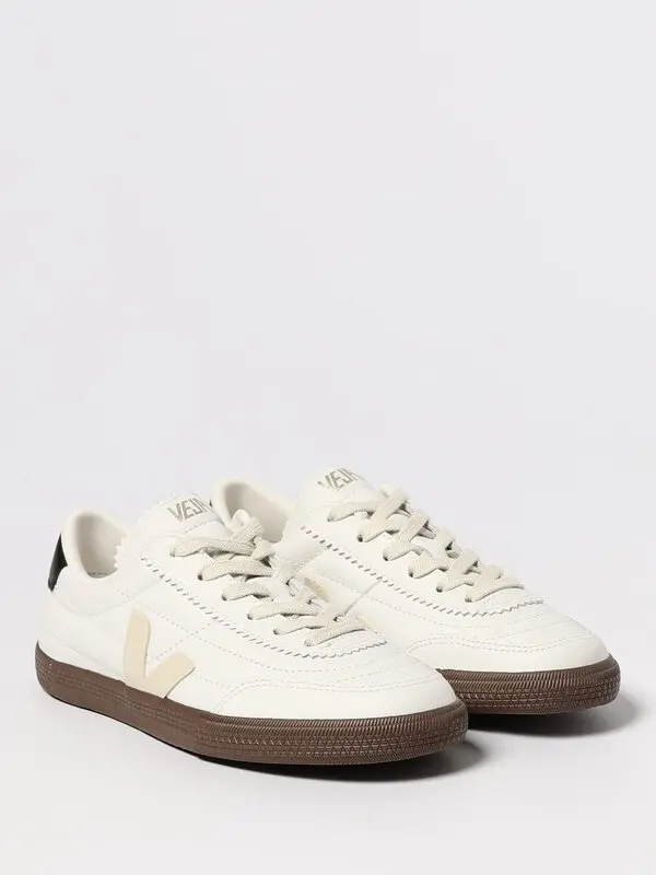 VEJA Low Top Sneakers