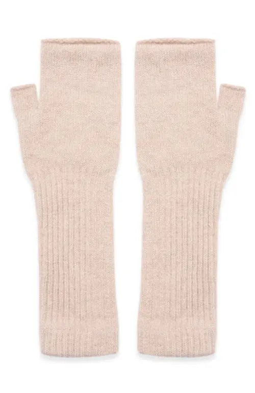 CELTIC & CO. Ribbed Geelong Lambswool Wrist Warmers - Oatmeal