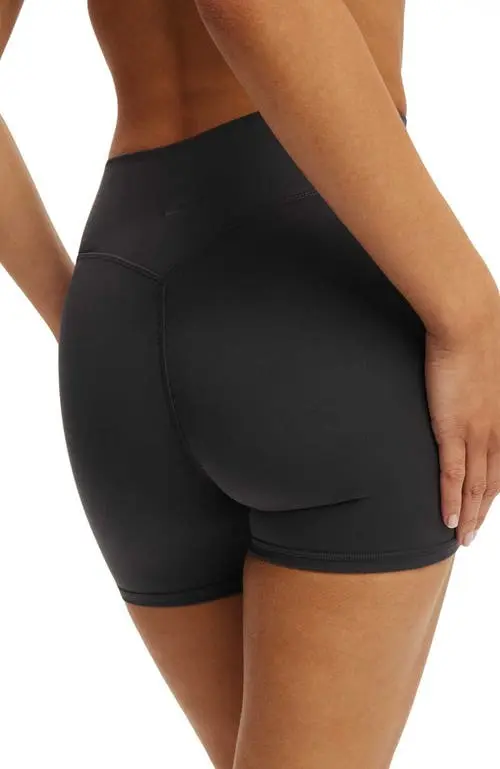 Cotton:on Active Ultra Soft Invisible Scrunch Shortie Shorts - Graphite