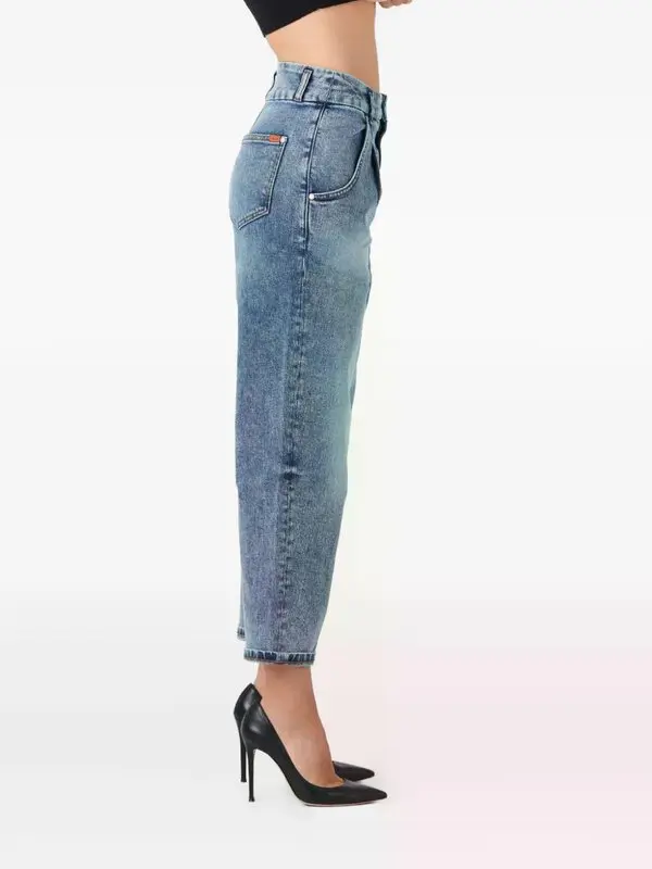 NO44 Pleated Jeans