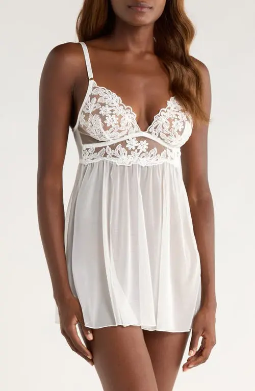 KILO BRAVA Lace & Mesh Babydoll Chemise - White