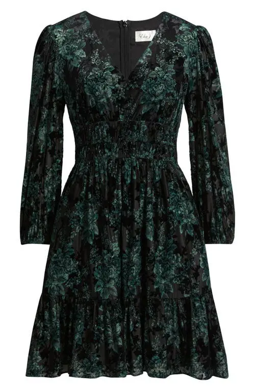 eliza j long sleeve floral dress Eliza J long sleeved dress. Size 4 and has a bow