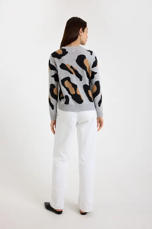 BRODIE CASHMERE Abstract Leopard Print Cashmere Crew Neck Sweater