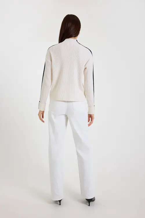 BRODIE CASHMERE Chamonix Mock Neck Cashmere Sweater - Organic White