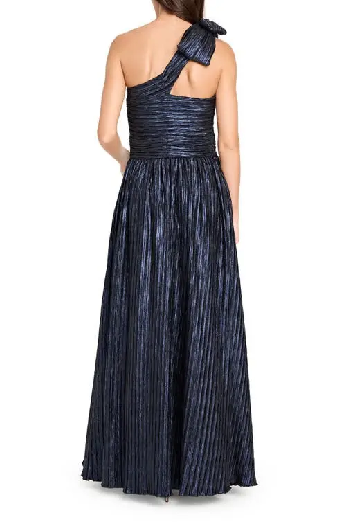 TAHARI ASL One-shoulder Crinkle Gown