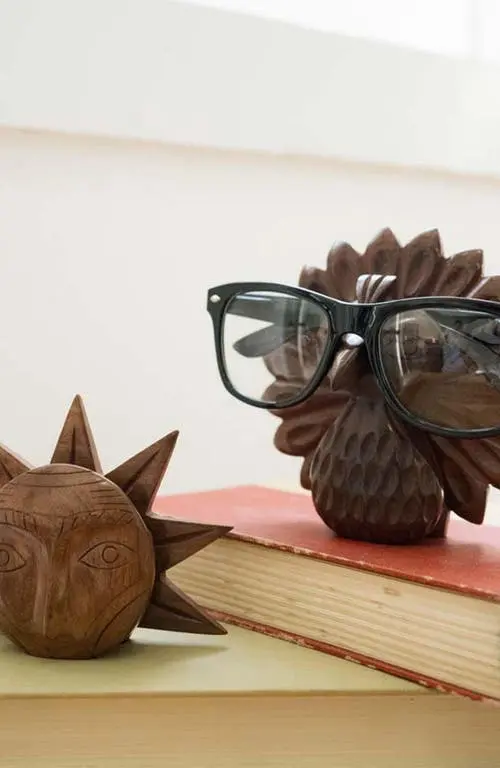 MATR BOOMIE Sun Eyeglass Holder Stand