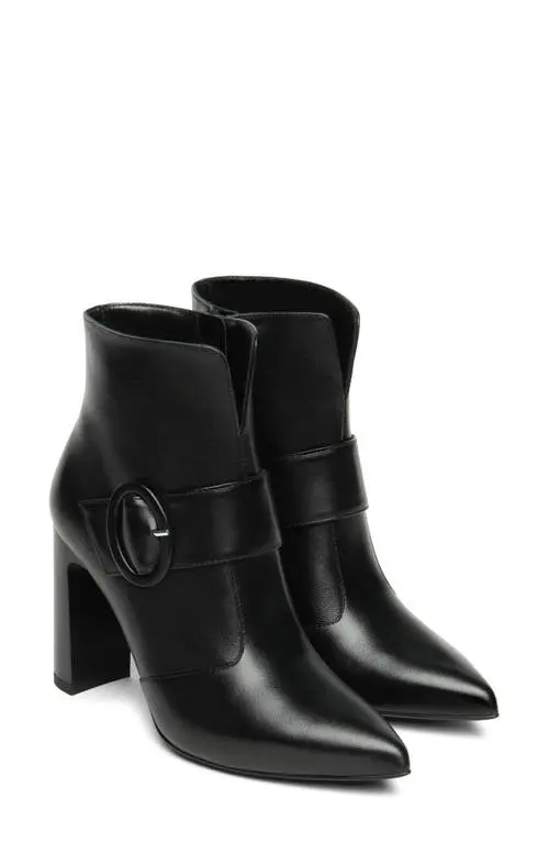 NEROGIARDINI Leather Buckle Booties