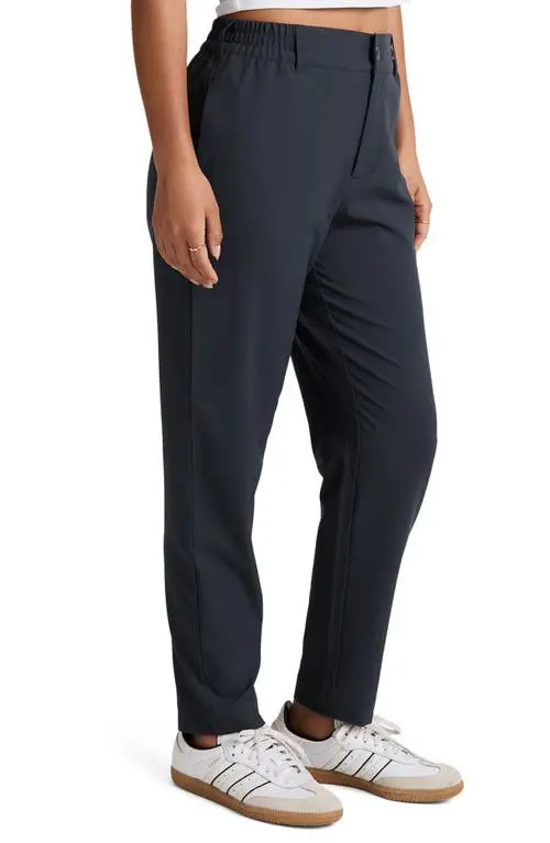 Beyond Yoga Status Tapered Pants - Nocturnal Navy