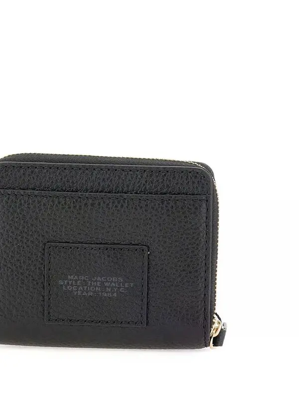 Marc Jacobs Zip-around Wallet