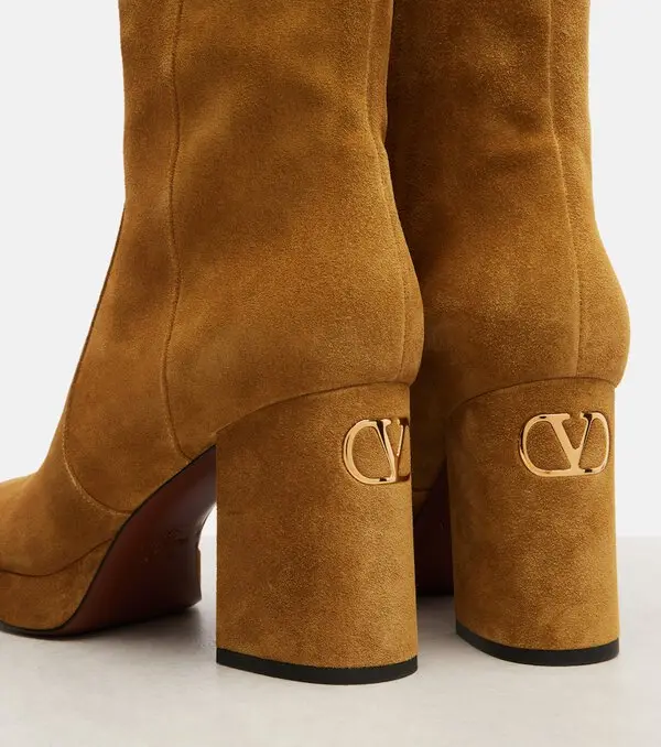 Valentino Garavani Fawcette 90 Suede Platform Ankle Boots - Brown