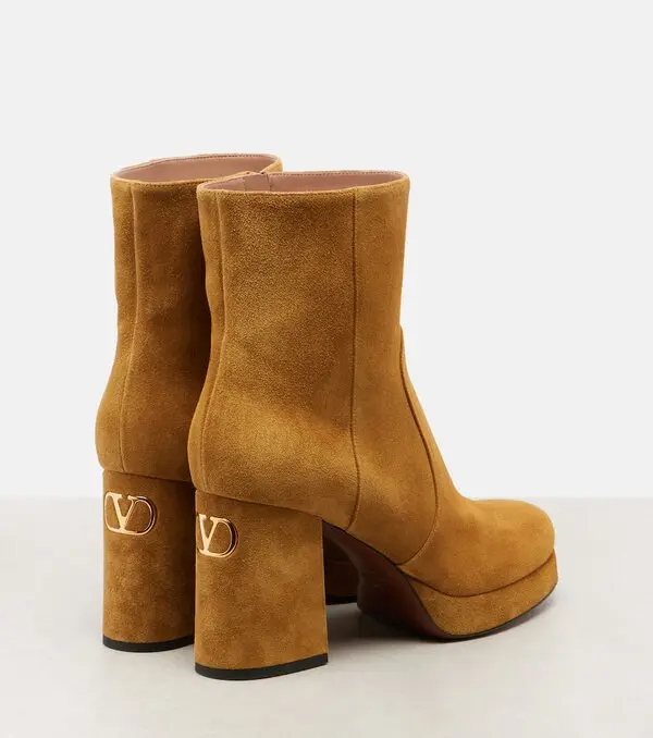 Valentino Garavani Fawcette 90 Suede Platform Ankle Boots - Brown