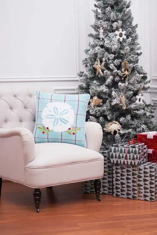 C&F HOME Plaid Sand Dollar Christmas Throw Pillow