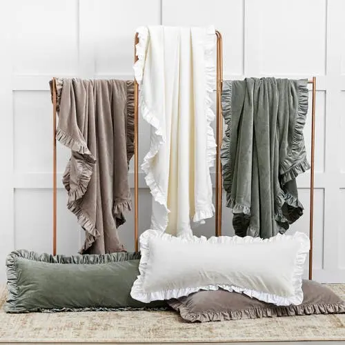 ELISABETH YORK Ishana Sage Accent Throw Blanket