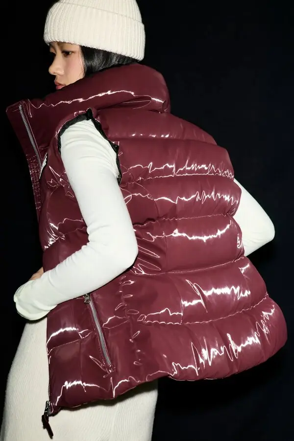 Mackage Chaya-glo High-gloss Shell Down Vest - Black