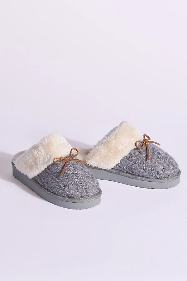Minnetonka Flurry Bow Scuff Slides - Grey
