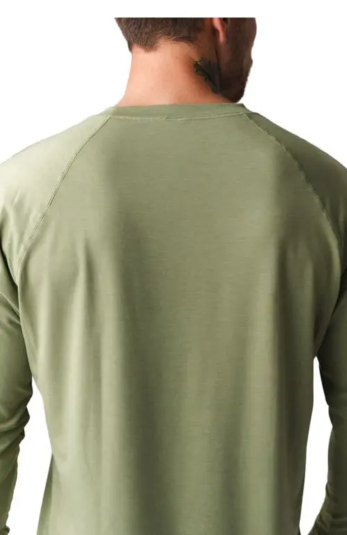 VITALITY Adapt Long Sleeve Crewneck T-shirt - Matcha