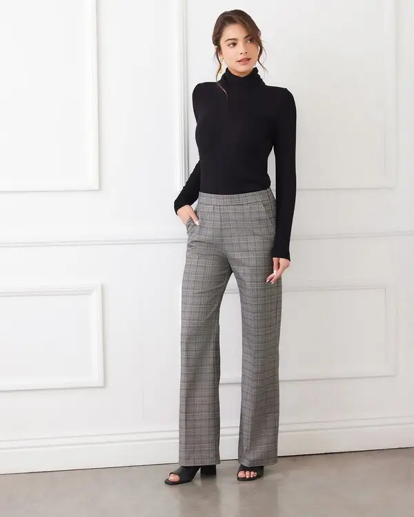 Karen Kane Straight Leg Pants