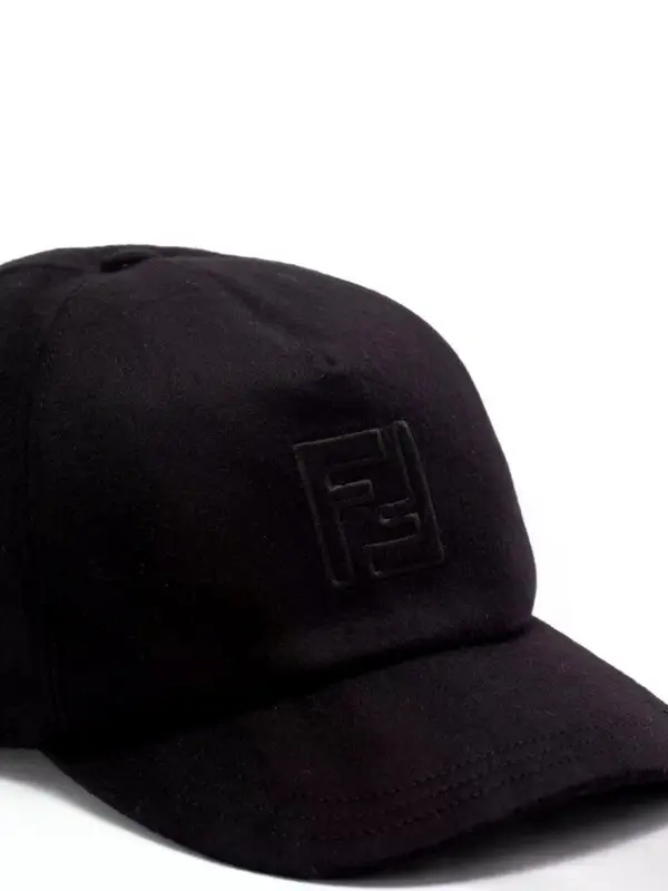 Fendi Logo-embroidered Cap - Black