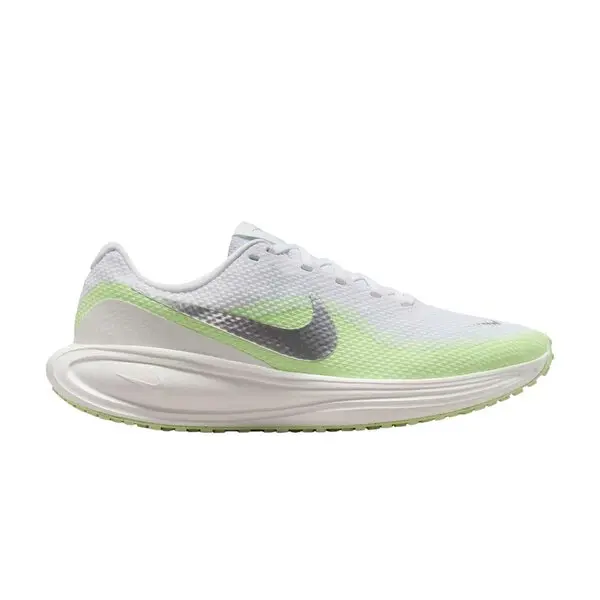 Nike Revolution 8 Sneakers