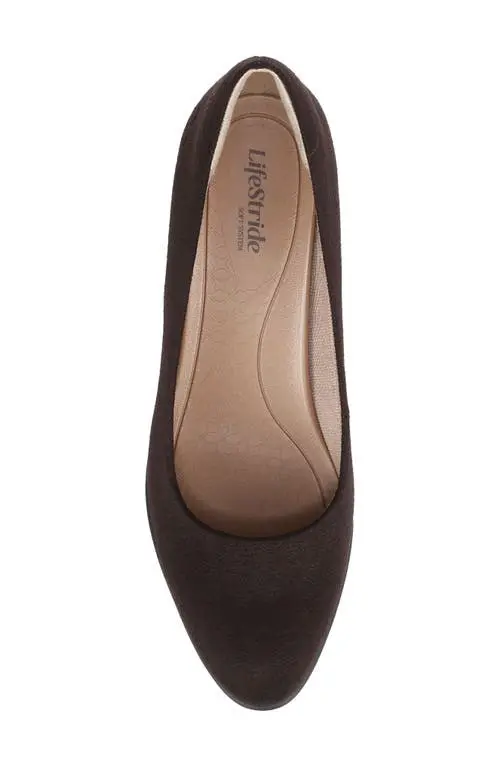 LIFESTRIDE Elevate Platform Pump - Dark Chocolate