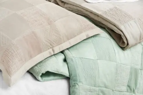 ELISABETH YORK Pia Sea Glass Accent Throw Blanket