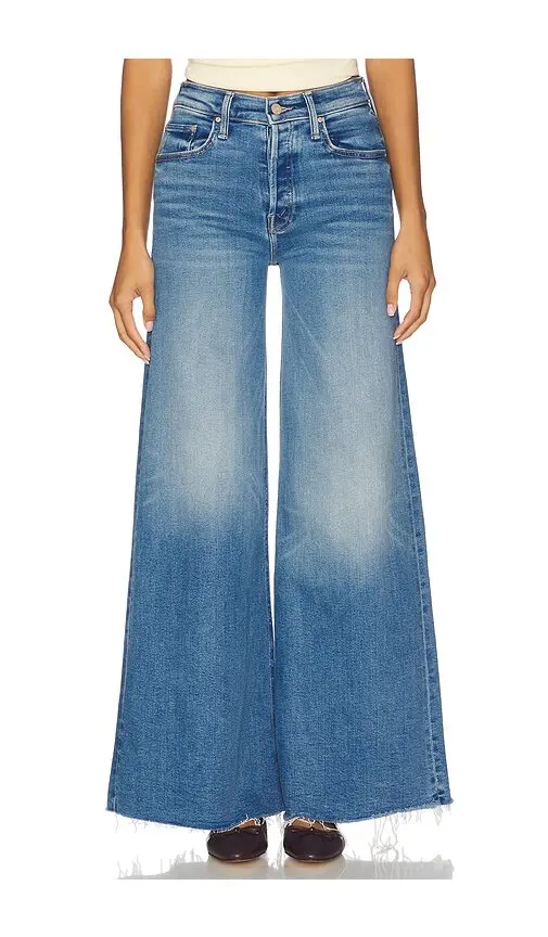 MOTHER The Tomcat Swisher Sneak Fray Jeans