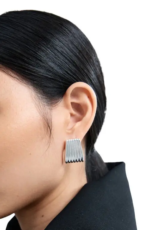 HEAVEN MAYHEM Ribbed Rectangle Earrings - Silver