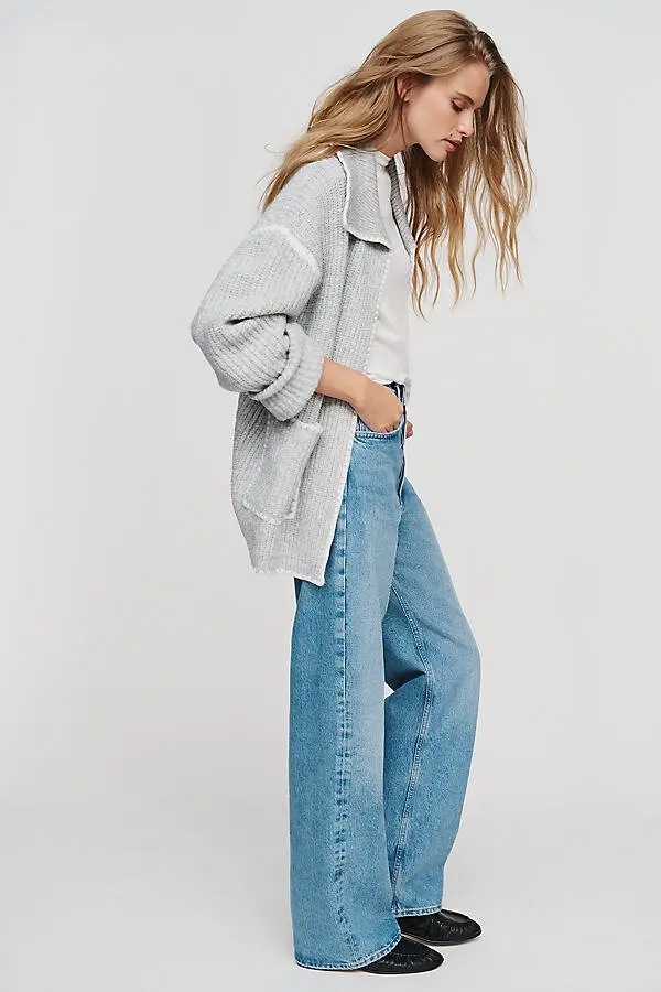 FLAT WHITE Collared Whipstitch Cardigan Sweater