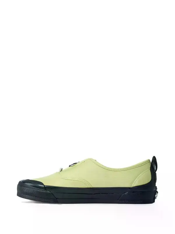 VANS Front-zip Round-toe Sneakers - Yellow