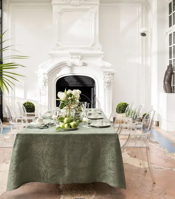 LE JACQUARD FRANÇAIS Linen Tivoli Tablecloth