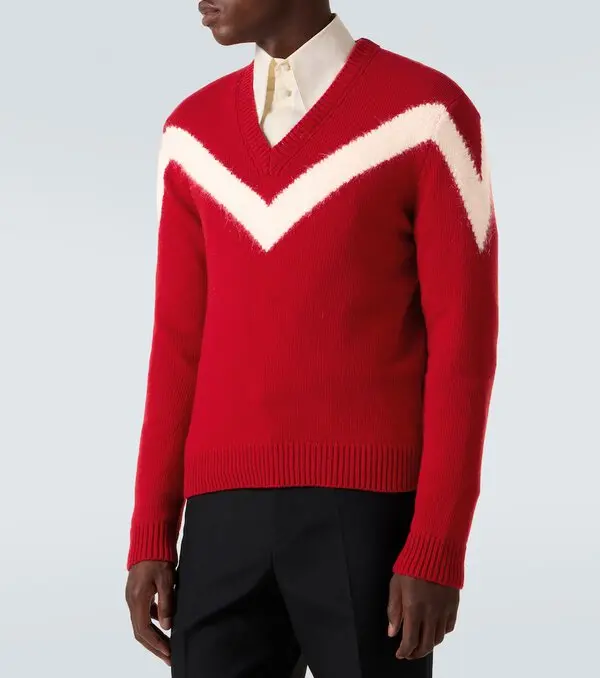 Valentino Garavani V-neck Wool Sweater - Red