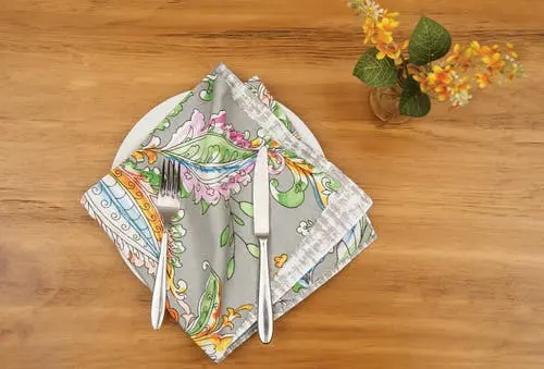C&F HOME Frey Reversible Colorful Paisley Cloth Napkin Set Of 6