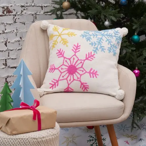 CAROL & FRANK Snowflakes 100% Cotton Boho Christmas Accent Throw Pillow W/ Tassels 20" X 20