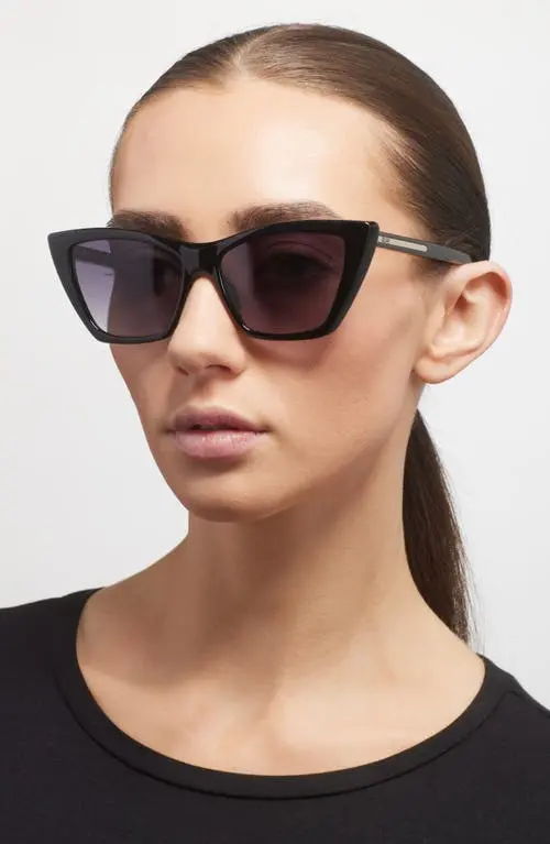 Quay Cat Eye Sunglasses - Black/smoke
