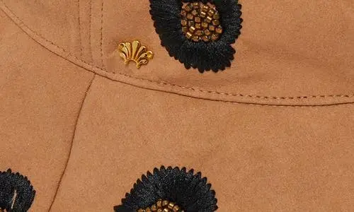 Lele Sadoughi Spot Embroidered Long Brim Bucket Hat