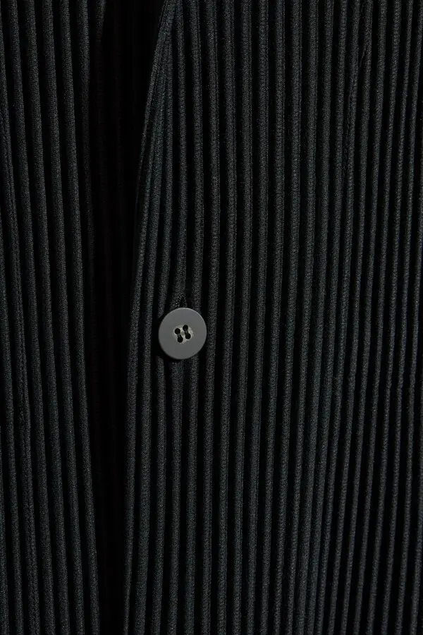 Issey Miyake Pleated Coat - Black