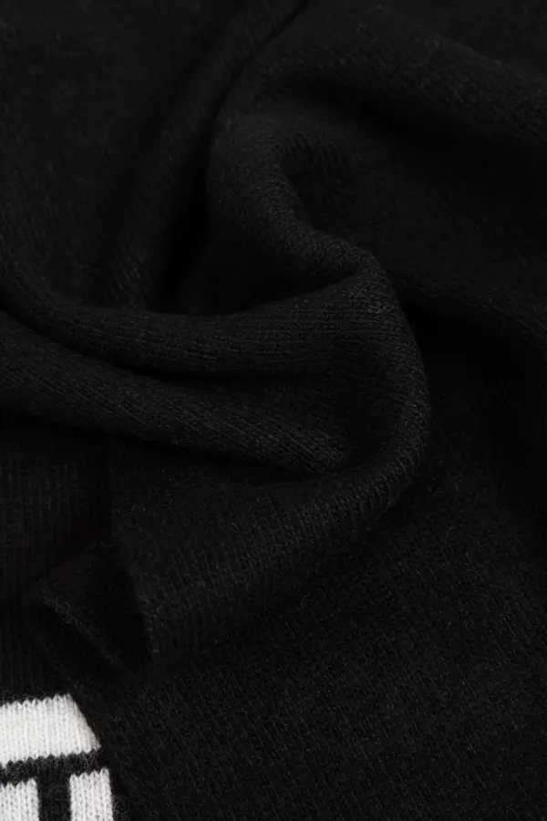 Moschino Scarf With Logo - Black