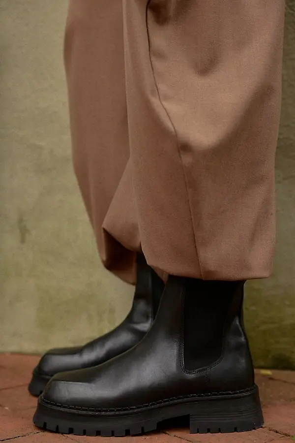 Free People Tried And True Chelsea Boots - Black